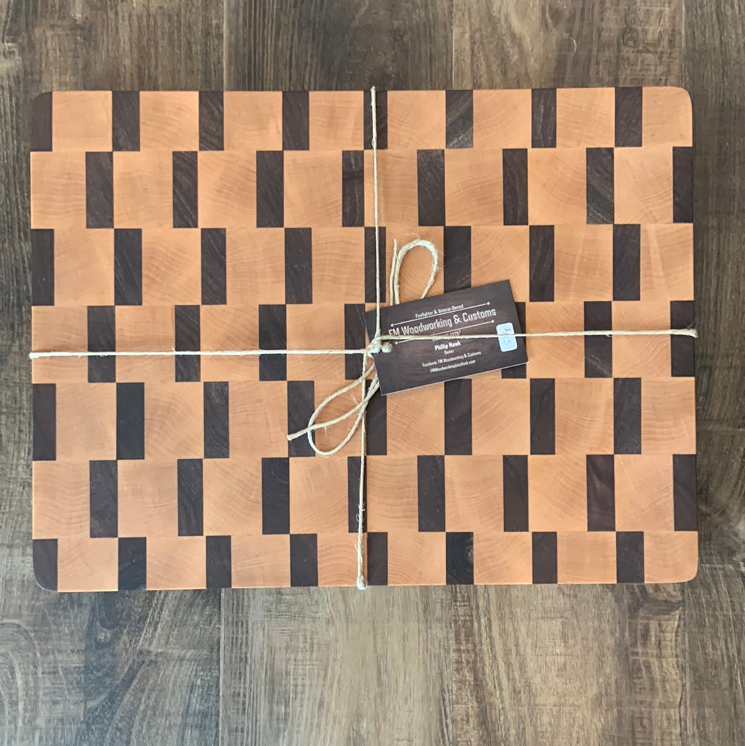 Walnut and Maple Mix – FM Woodworking & Customs